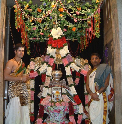 NRIPulse.com^^^Home Of The Indian American Family