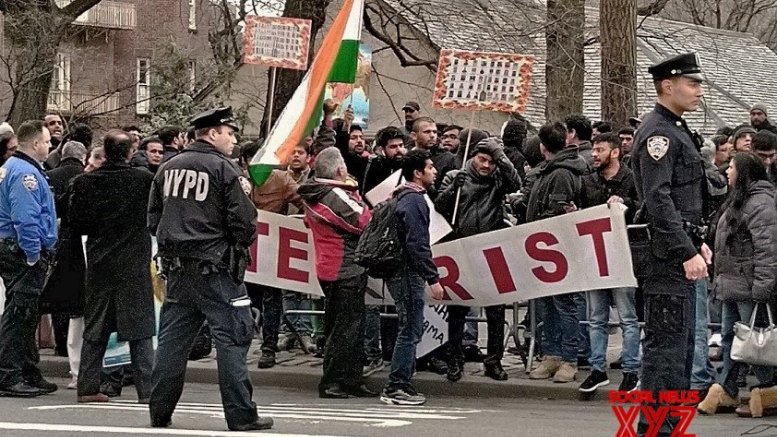 Indian-Americans holds anti-terror protests at Pakistani, Chinese ...
